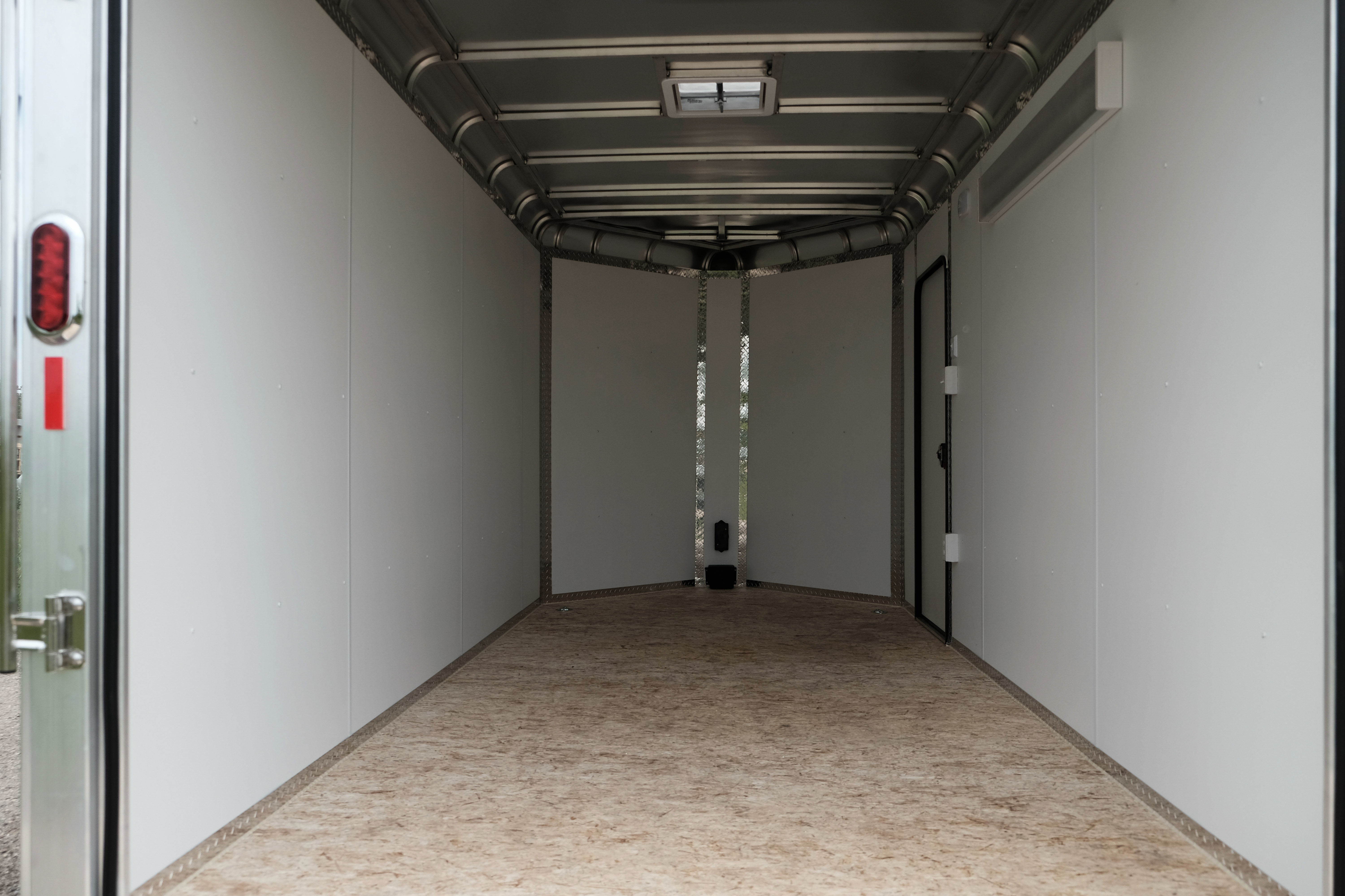 [BYO] Aluminum Deluxe V-Nose Trailer