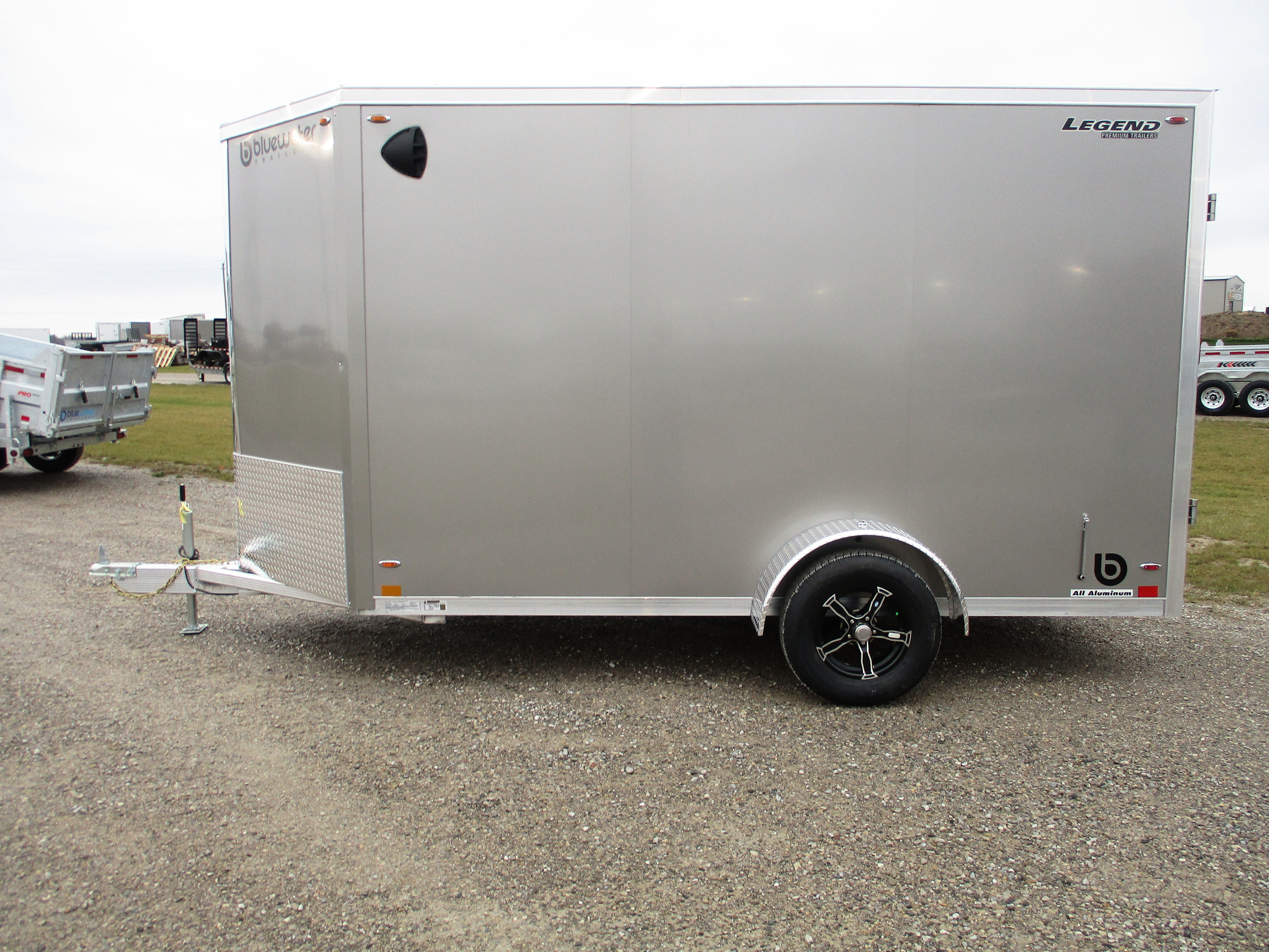 [BYO] Aluminum Flat Top V-Nose Trailer