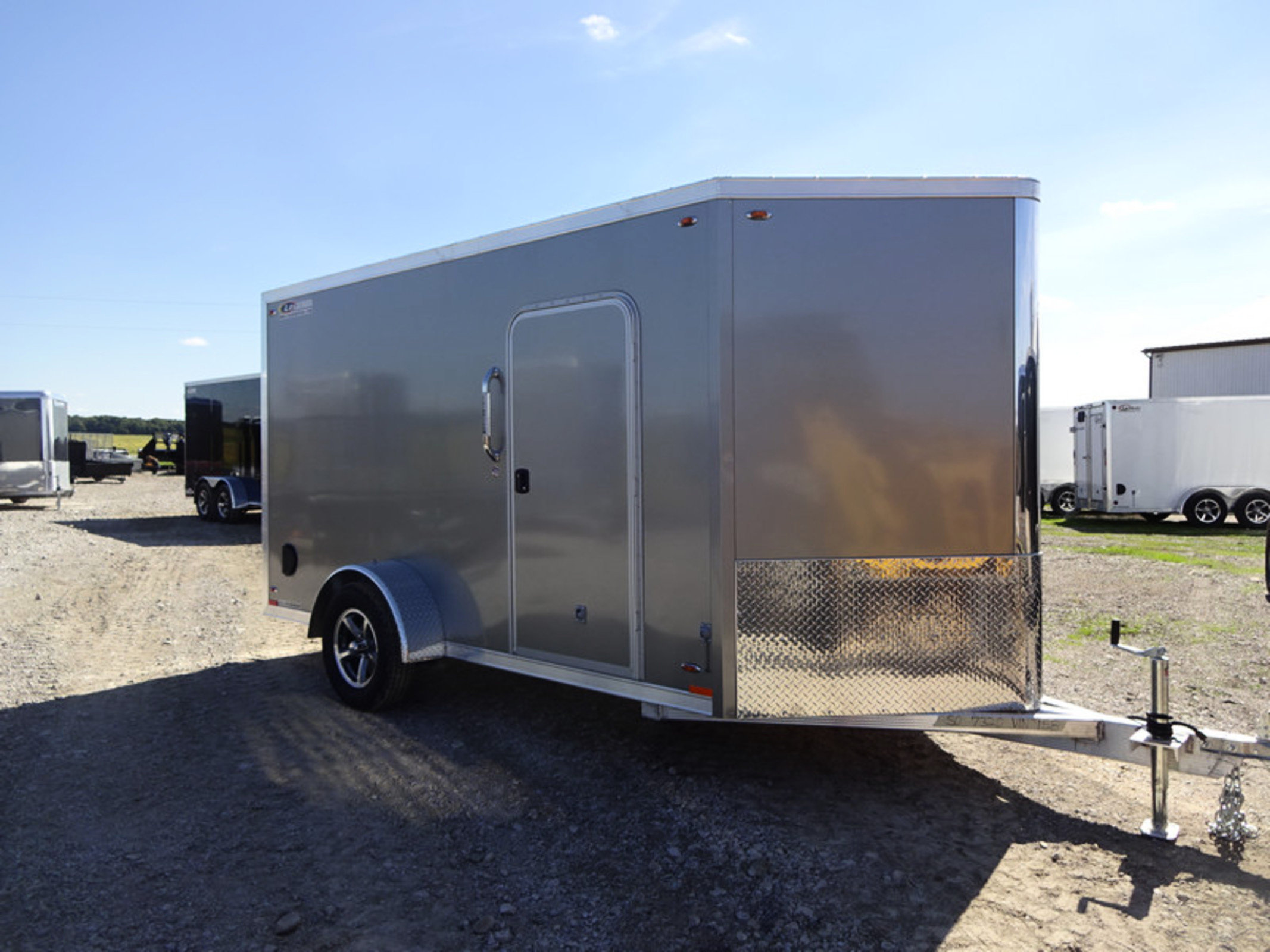 [BYO] Aluminum Flat Top V-Nose Trailer