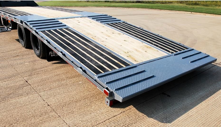 [BYO] Tandem Dual Gooseneck Trailer w/Hydraulic Dove Tail 25,900 Lb