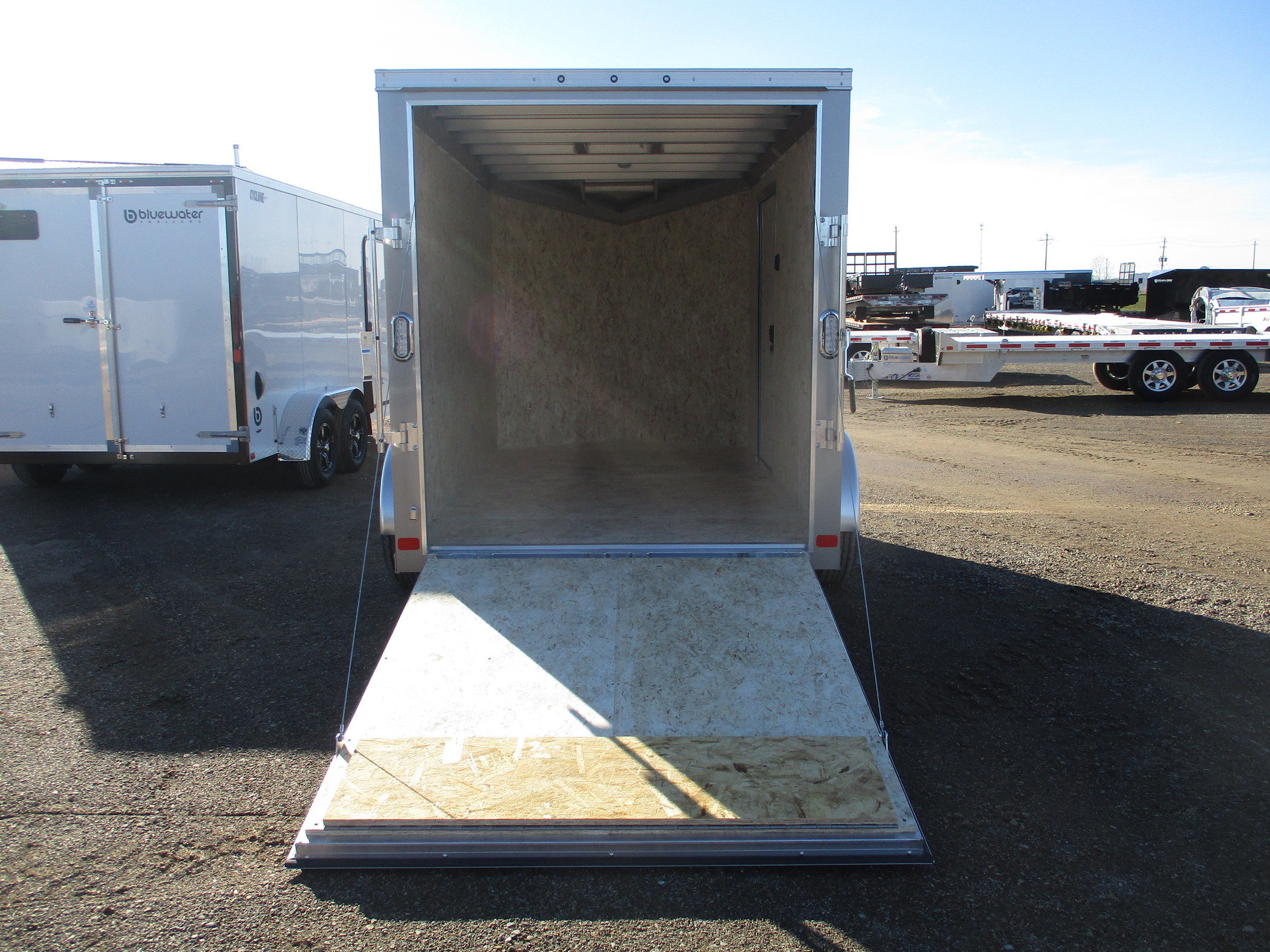 [FromInv] Aluminum Raven Cargo Trailer